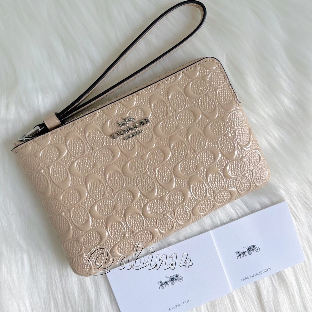 Coach Signature Embossed Patent Leather Corner Zip Wr… - Gem